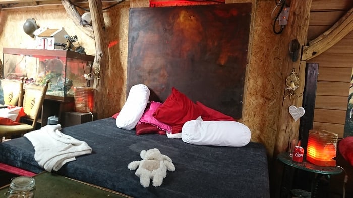 Quirky to the Bone: The Dog House Blues Tea Rooms, Howth - Review