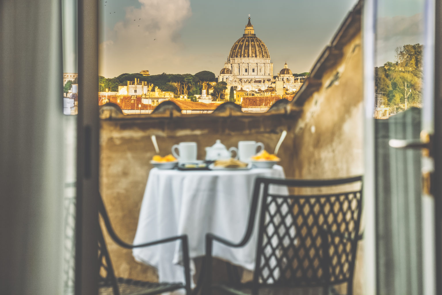 Win A Trip To Rome With Flights, Hotel And Tickets to Ireland Take on ...